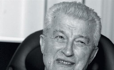 Dr. Janez Rugelj: Zame je uspeh človeka v mojem programu pomembnejši od mojega lastnega uspeha ...