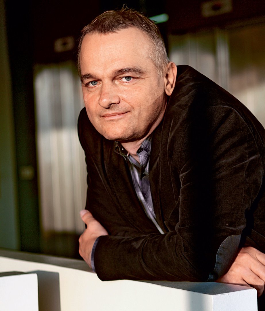 Alojz Ihan: »Absolutno ponavljamo vse napake iz prepoznega odziva na ...