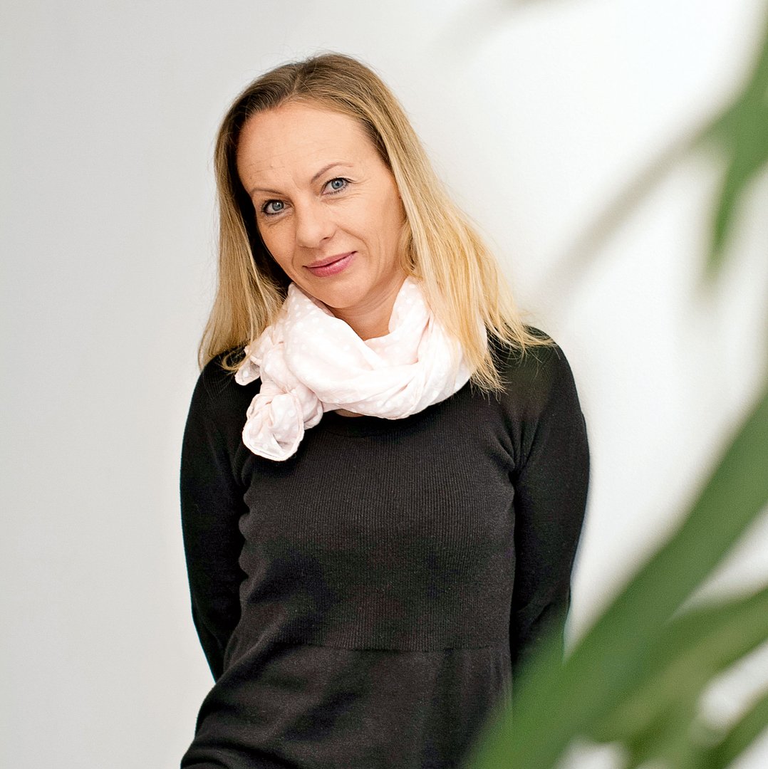 Jasna Novak Beguš: "Z obrazno jogo se aktivirajo žleze, ki nas ...