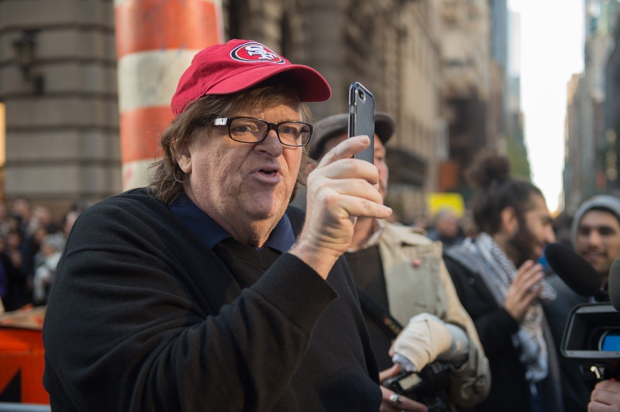 Na sobotnih njujorških protestih tudi Michael Moore - Metropolitan.si