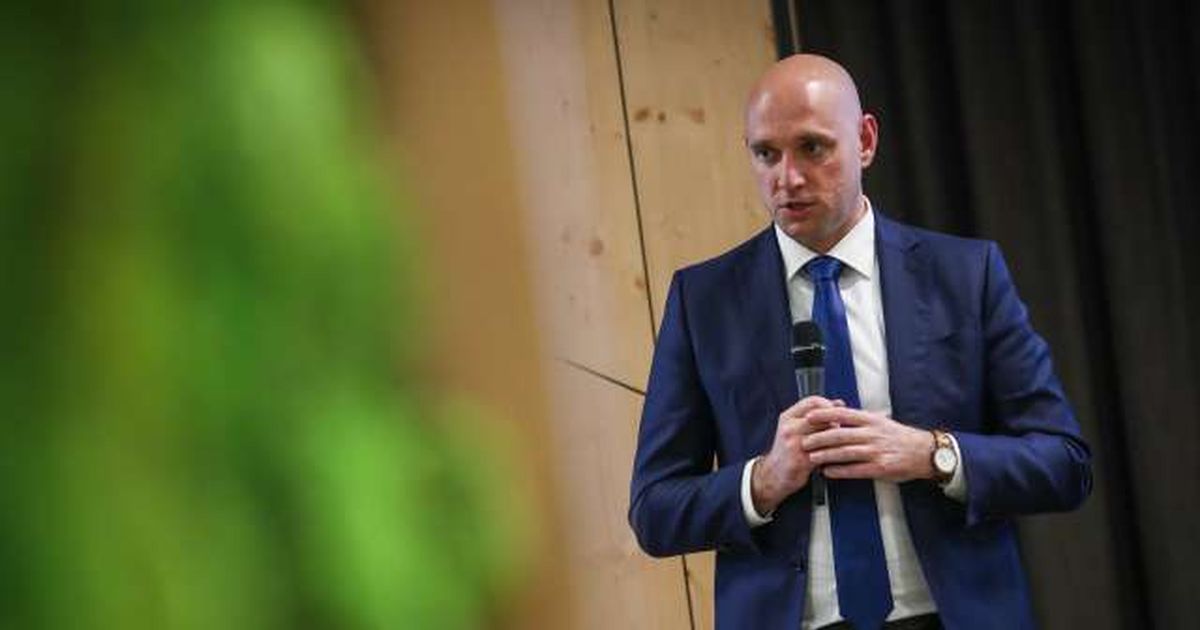 Simon Zajc napoveduje hitrejšo pomoč občinam ob naravnih nesrečah ...