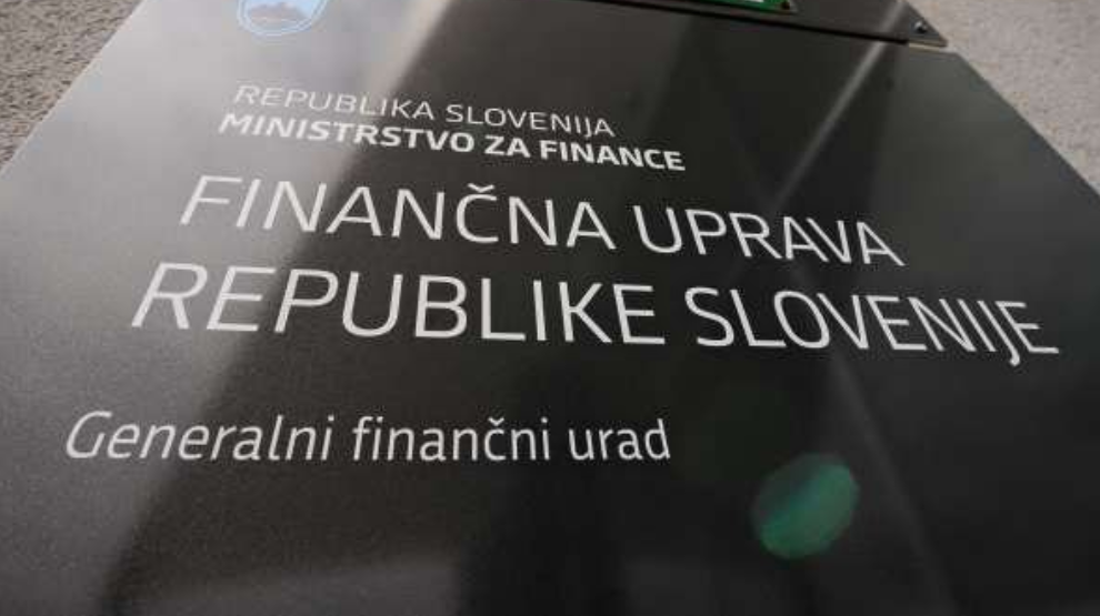 Furs pojasnjuje: takšni so pogoji za izplačilo predplačil za obnovo ...