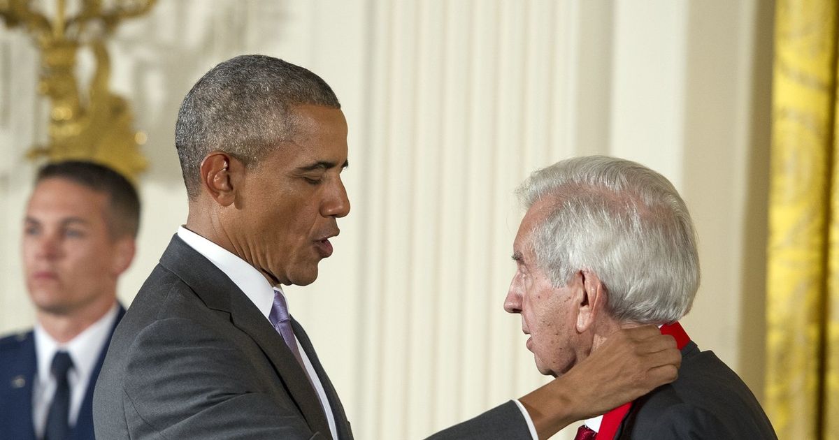 Poslovil se je pisatelj Larry McMurtry, scenarist filma Gora Brokeback ...