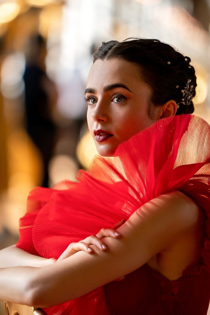 Oboževalci Lily Collins Jezni Ker Bo Audrey Hepburn Igrala Rooney Mara 7386