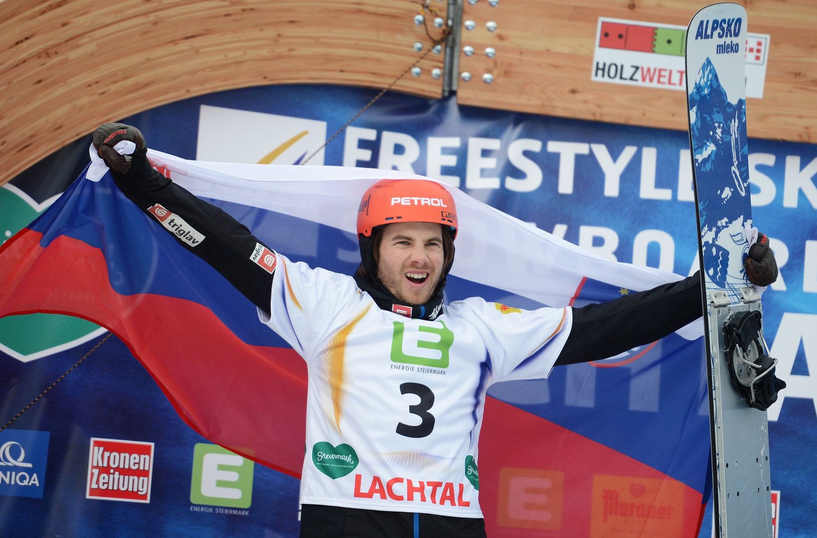 Žan Košir objavil družinsko fotografijo s SANJSKEGA DOPUSTA ...