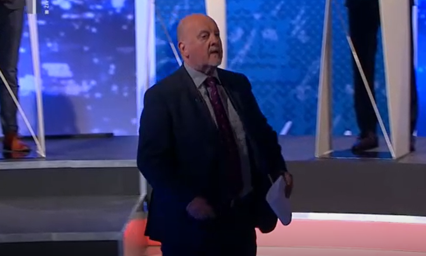 Serija incidentov na soočenju na TV Slovenija: sredinec, Jelinčić ...