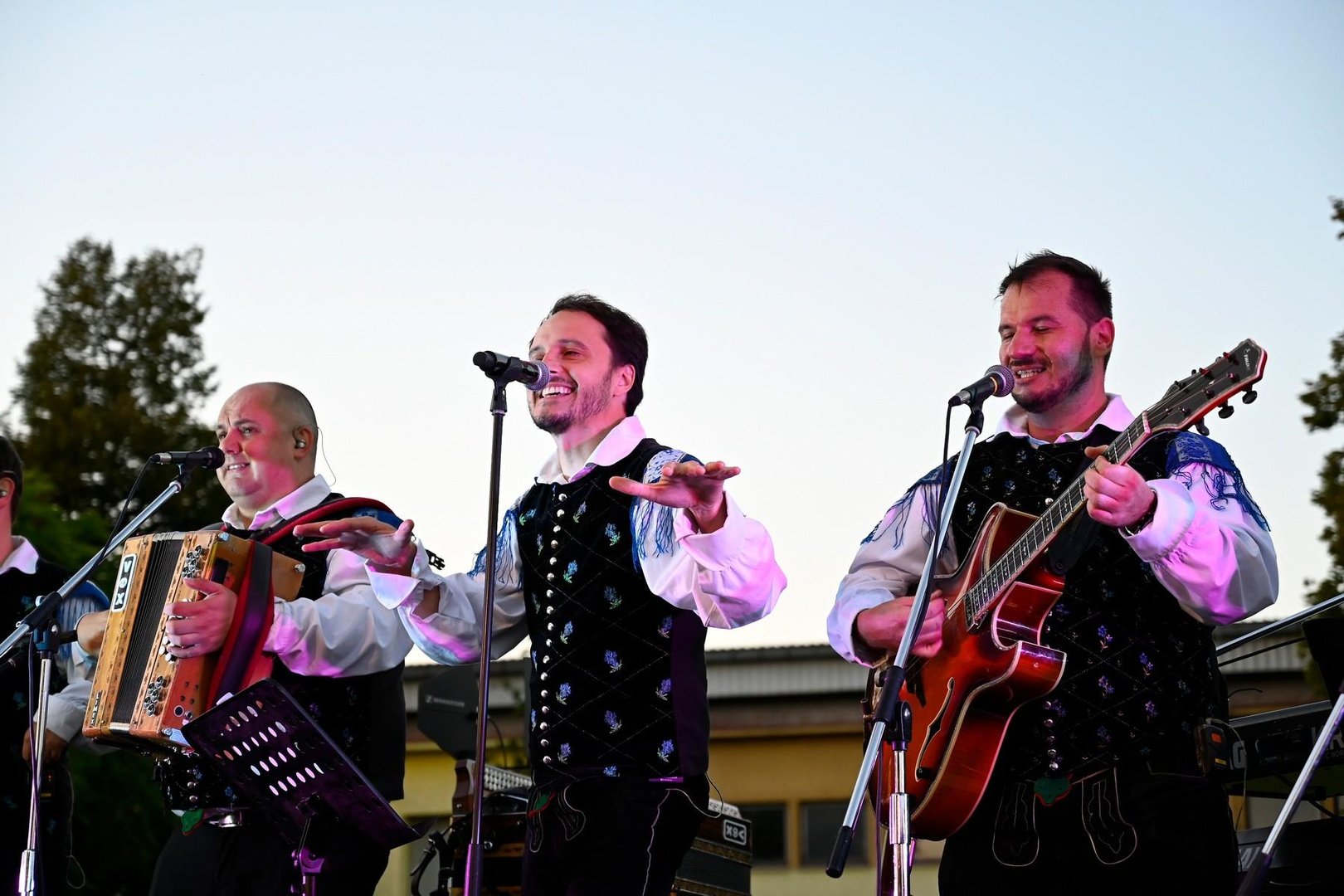 Legendarni Modrijani z novim hitom? - Metropolitan.si