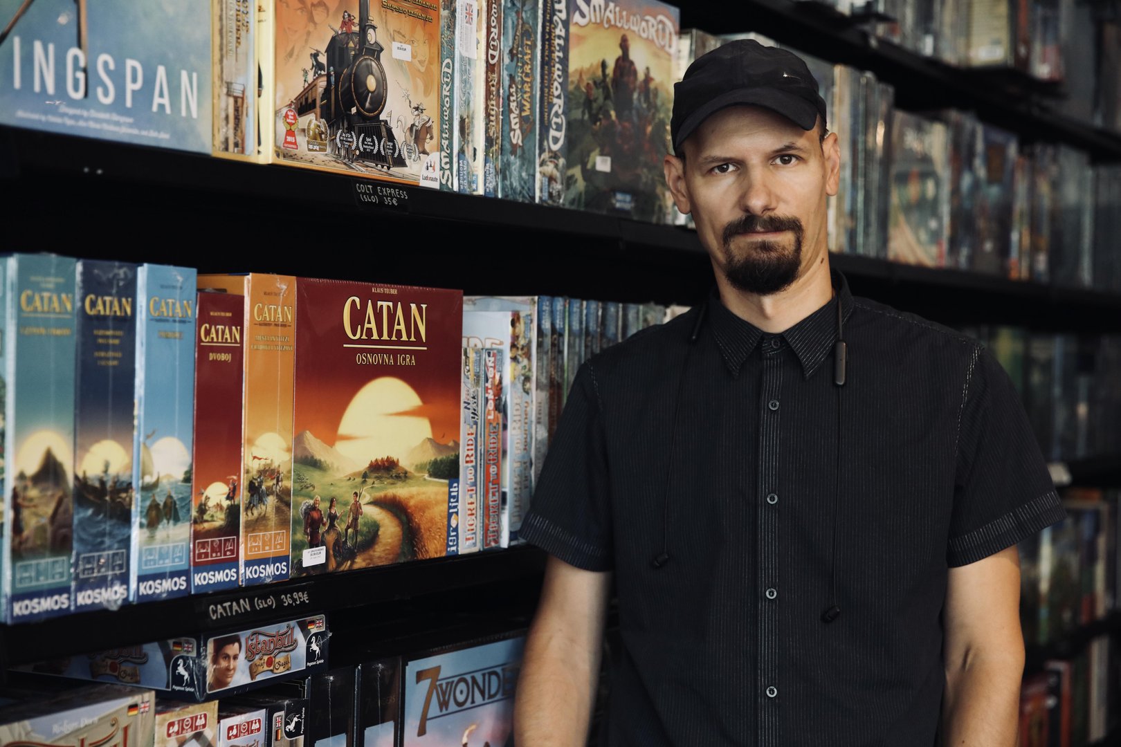 Se Slovenci radi igramo? Odgovoril nam je lastnik trgovine z družabnimi ...