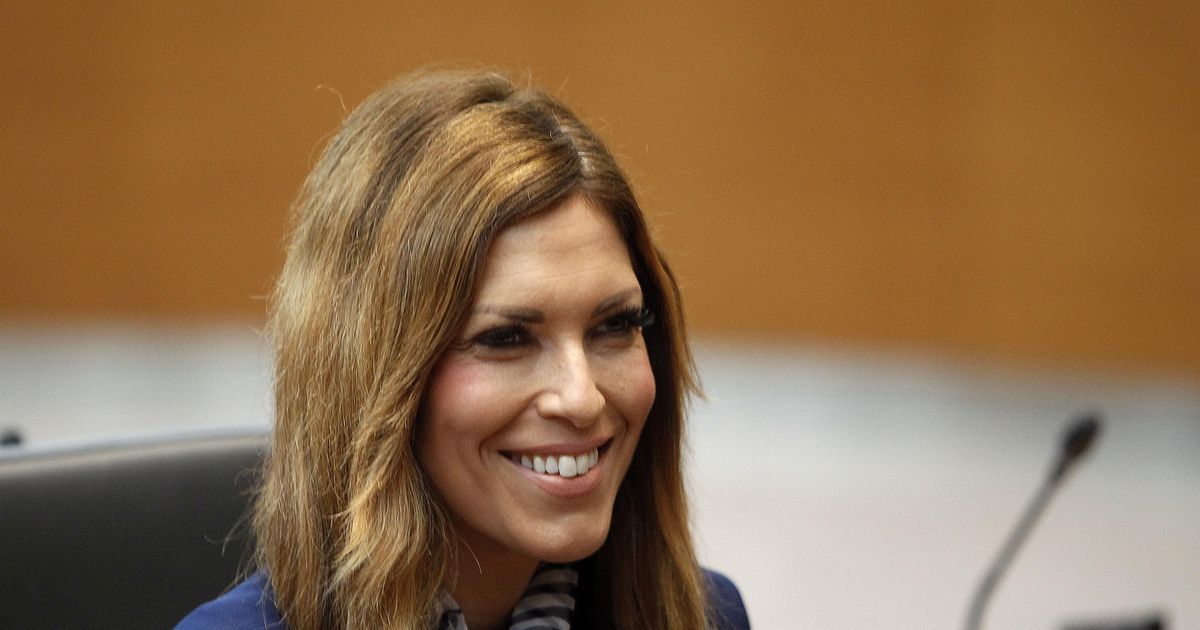 Razpad stranke pred vrati? Po Logarju iz SDS izstopila še Eva Irgl ...