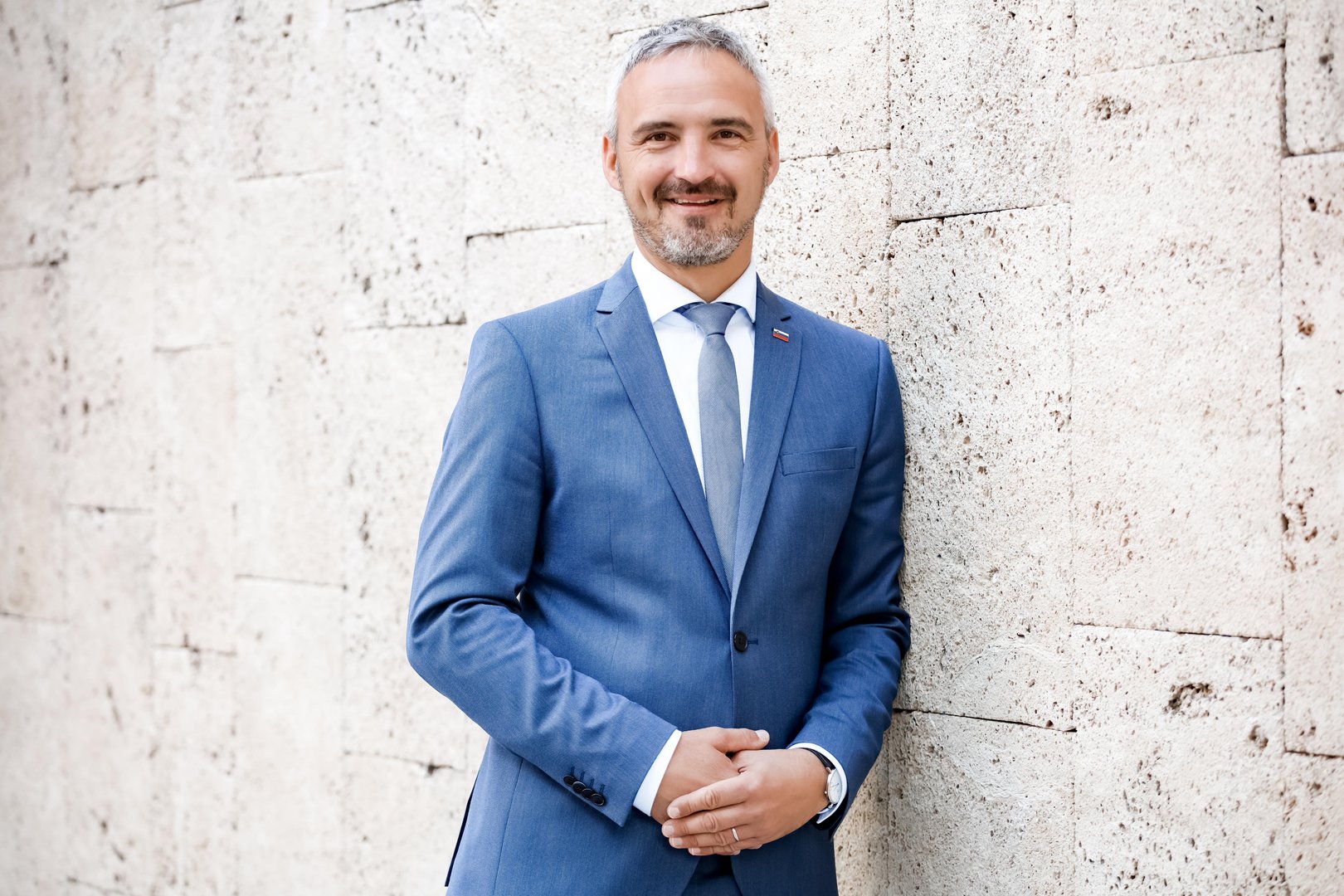 Janez Cigler Kralj se je preizkusil v nečem novem in nam razkril, od ...