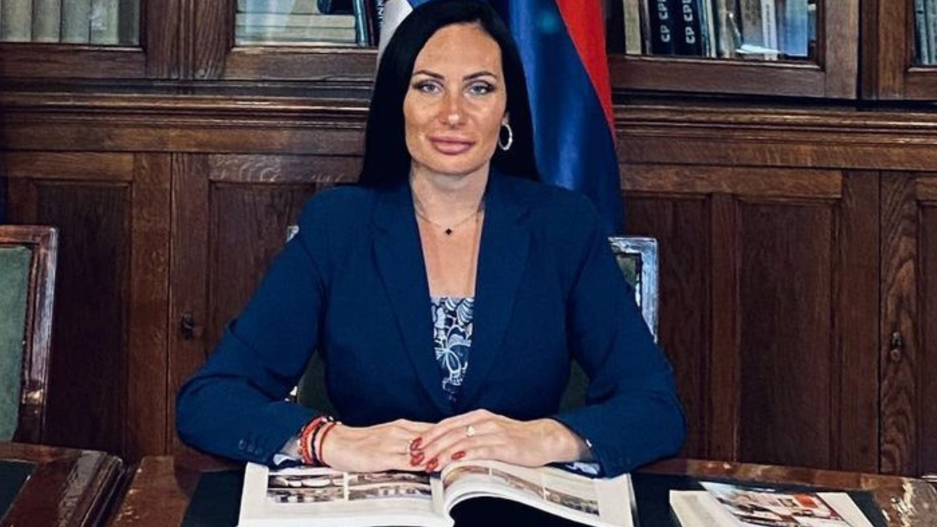 Poslanka vladajoče stranke vpletena v pornografski škandal ...