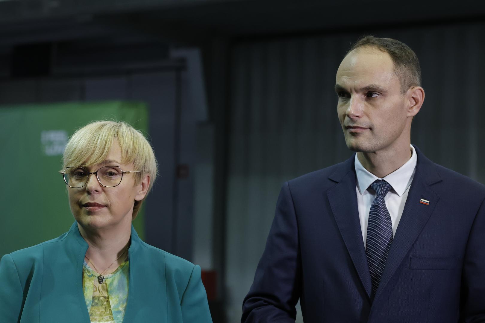 Bomo prvič v zgodovini dobili razvpitega soproga predsednice ali ...