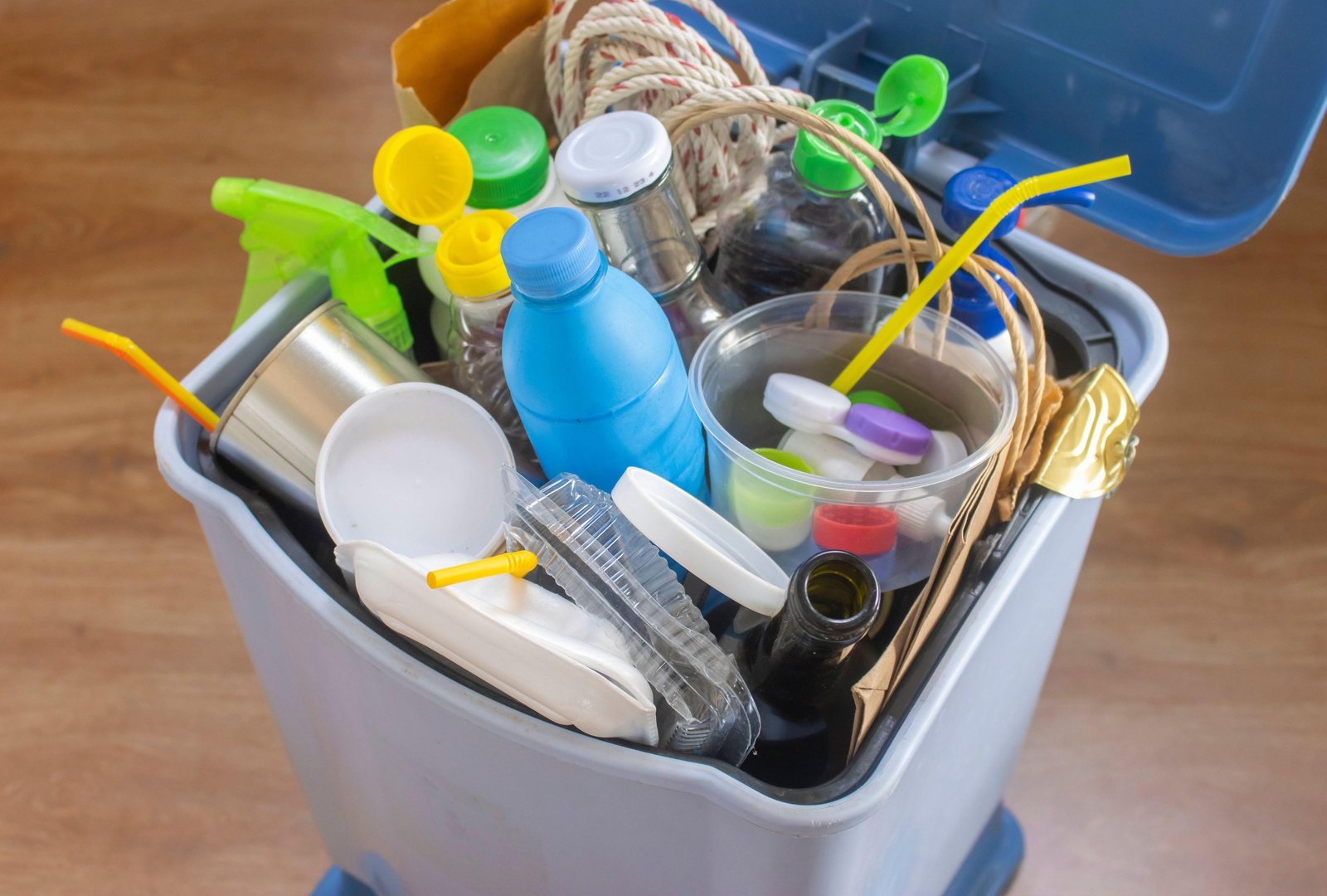 Kako se znebiti slabih vonjav v vašem domu? Oglejte si nekaj najbolj ...