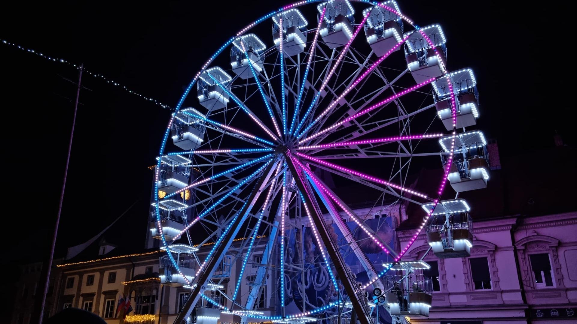 Panoramsko kolo v Mariboru se (po le enem dnevu) ne vrti več ...