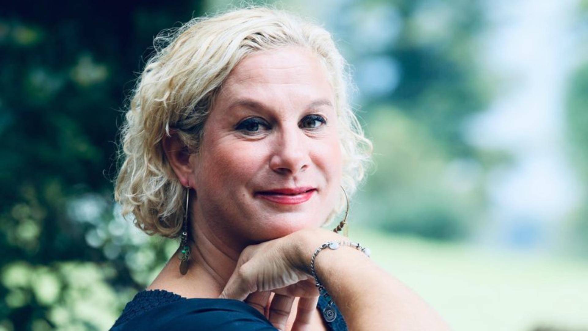 Ana Roš razkrila, kdaj se bo poročila in kdo bo igral na svatbi - Trači ...