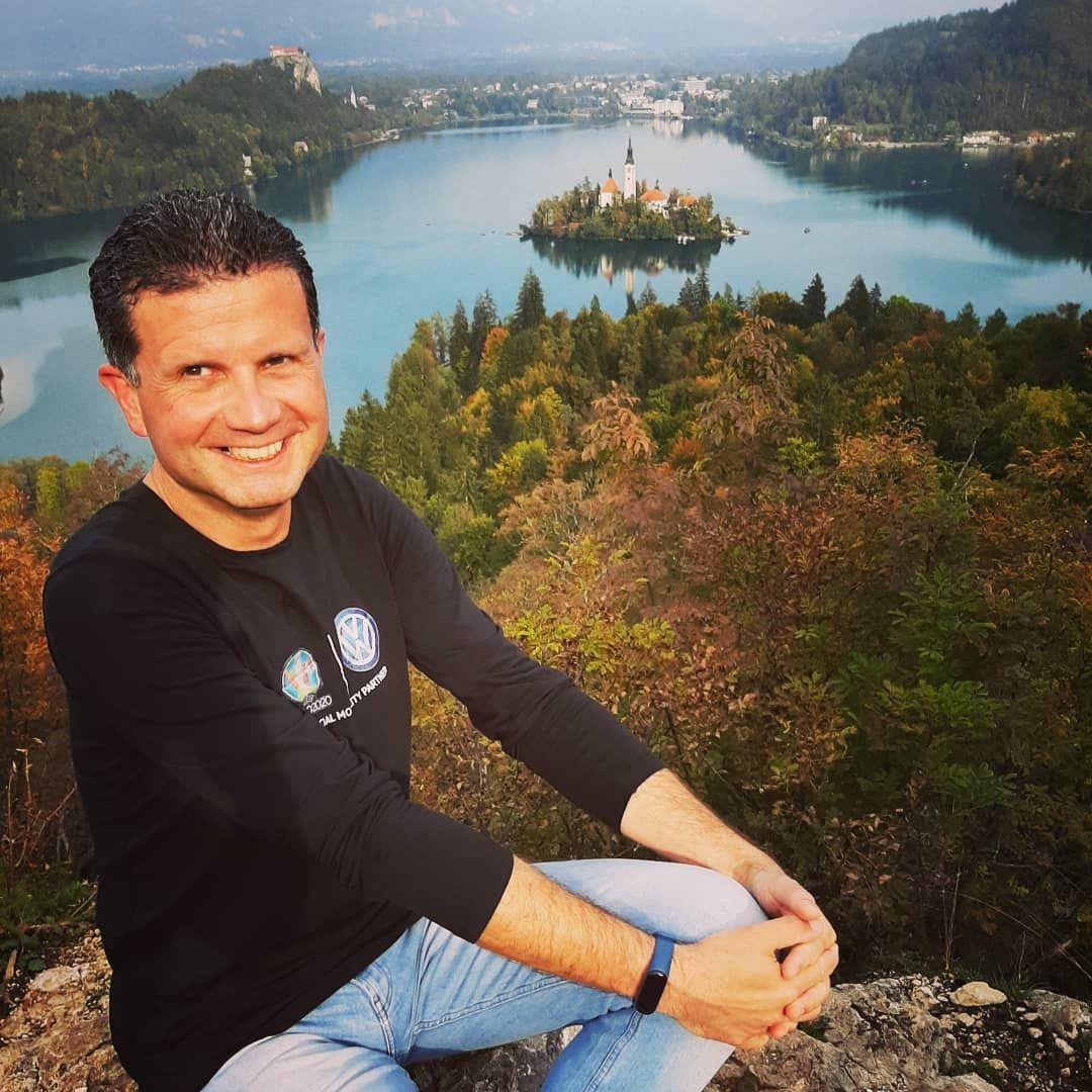 Se spomnite Petra iz Ljubezni po domače? Nič več ni samski ...