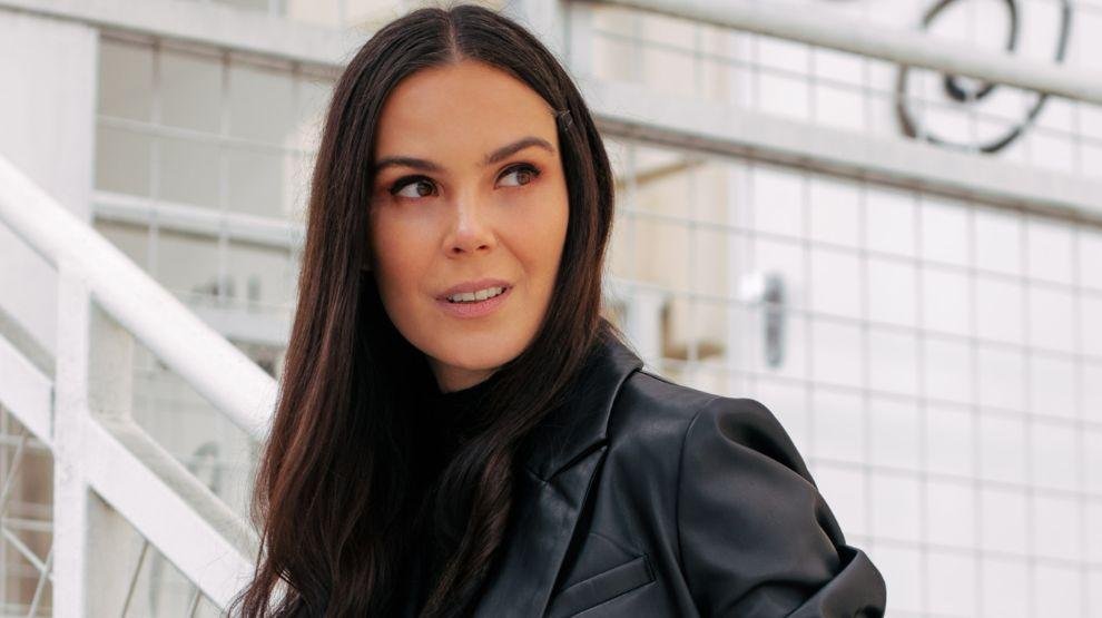 Ula Furlan o fantu: "Ljubezen na bližino in na daljavo, ampak cveti ...