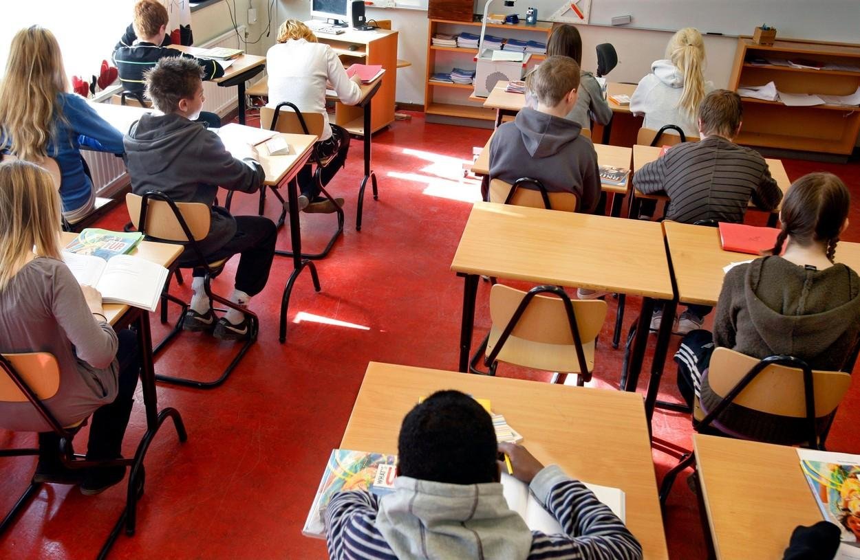 Na gorenjski osnovni šoli so se pri dveh učenkah pojavile garje ...