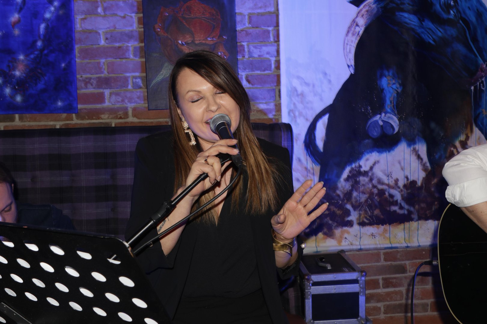Vrača se diva slovenske glasbene scene: Anja Rupel razkrila, s kom bo ...
