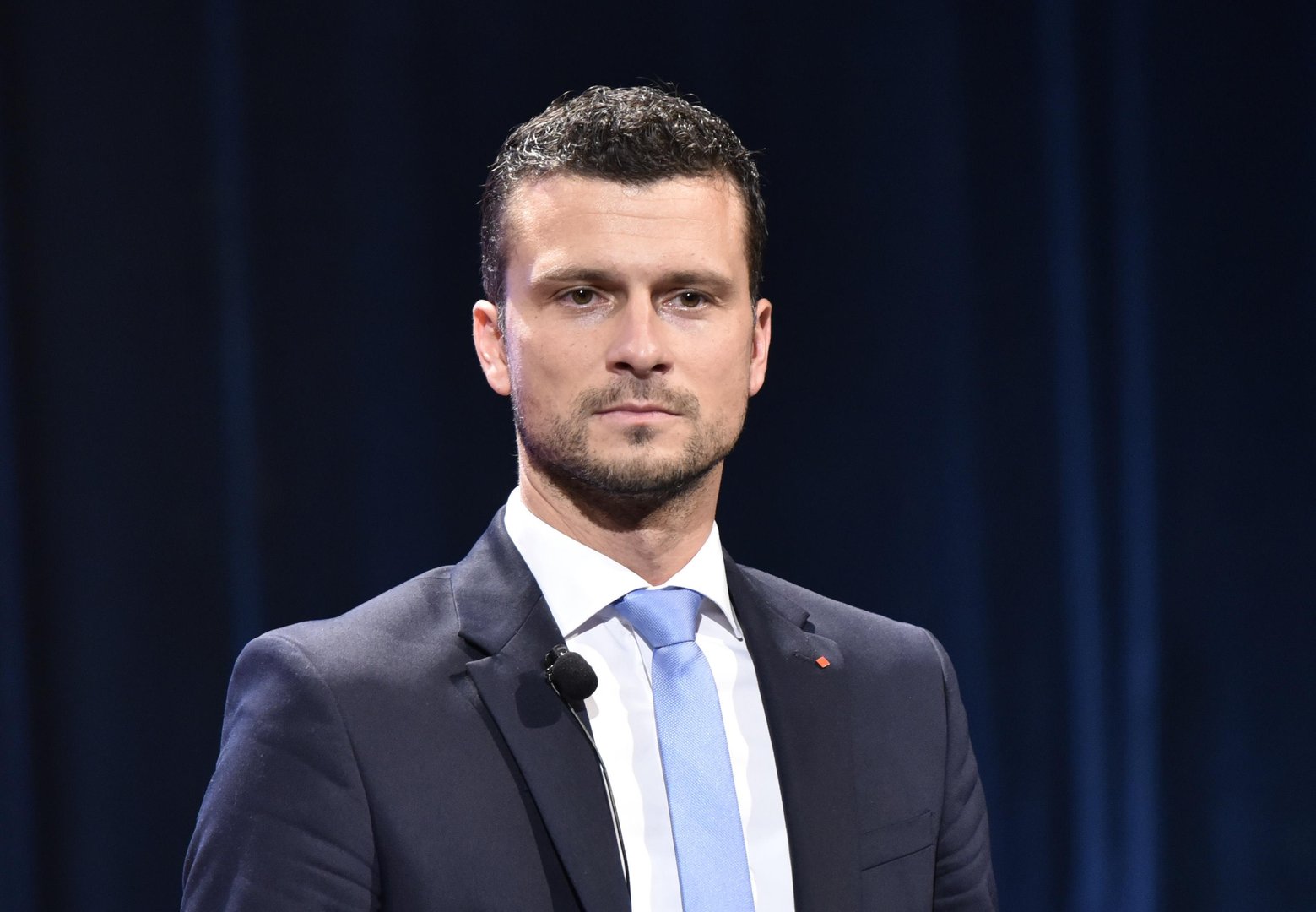 Hude obtožbe proti slovenskemu poslancu: bil naj bi fizično in psihično ...