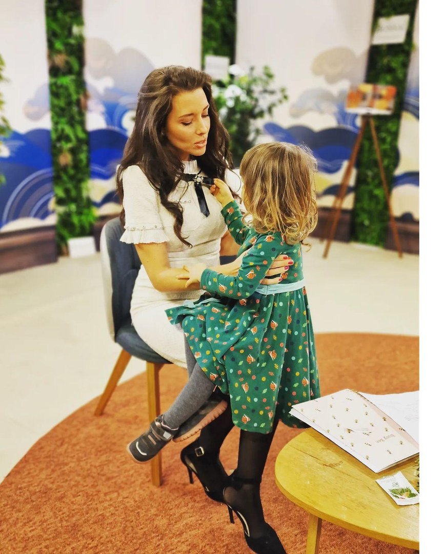 Ojoj, kaj se je zgodilo slovenski televizijski voditeljici: poskušala ...