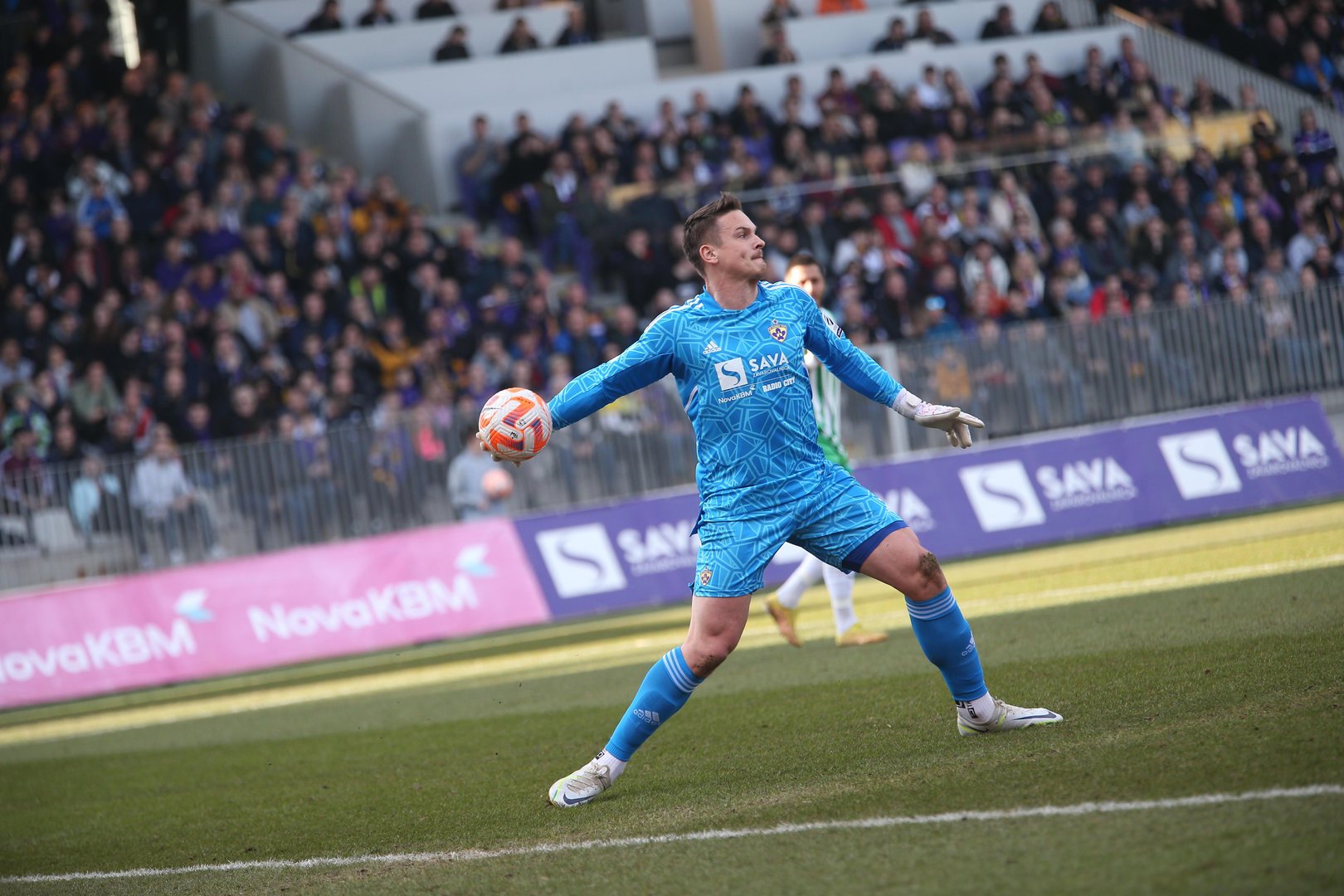 Ažbe Jug ni le vrhunski vratar, temveč tudi kuharski mojster: naučil ...