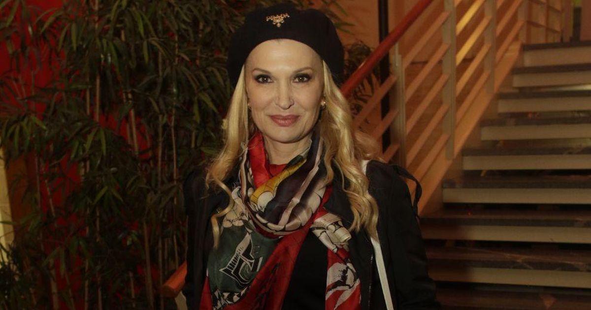 Neverjetno, kaj je legendarna diva Helena Blagne počela pred svojim 60 ...