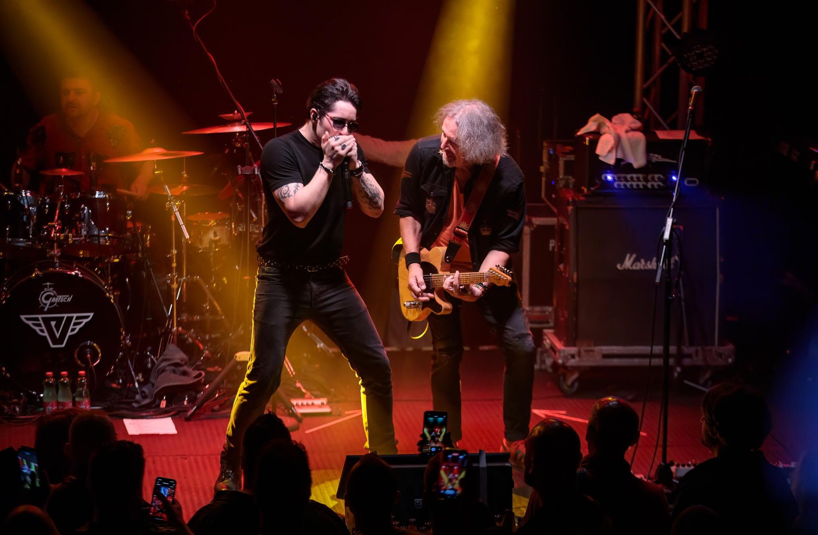 Bili smo na koncertu priljubljene skupine Parni Valjak: prvič brez ...