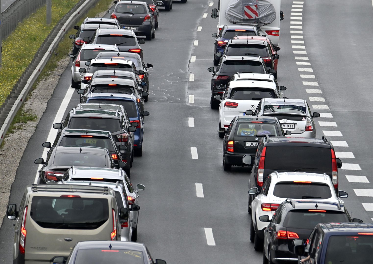 Razmere se ves čas spreminjajo: preverite, kakšno je stanje na cestah - Metropolitan.si