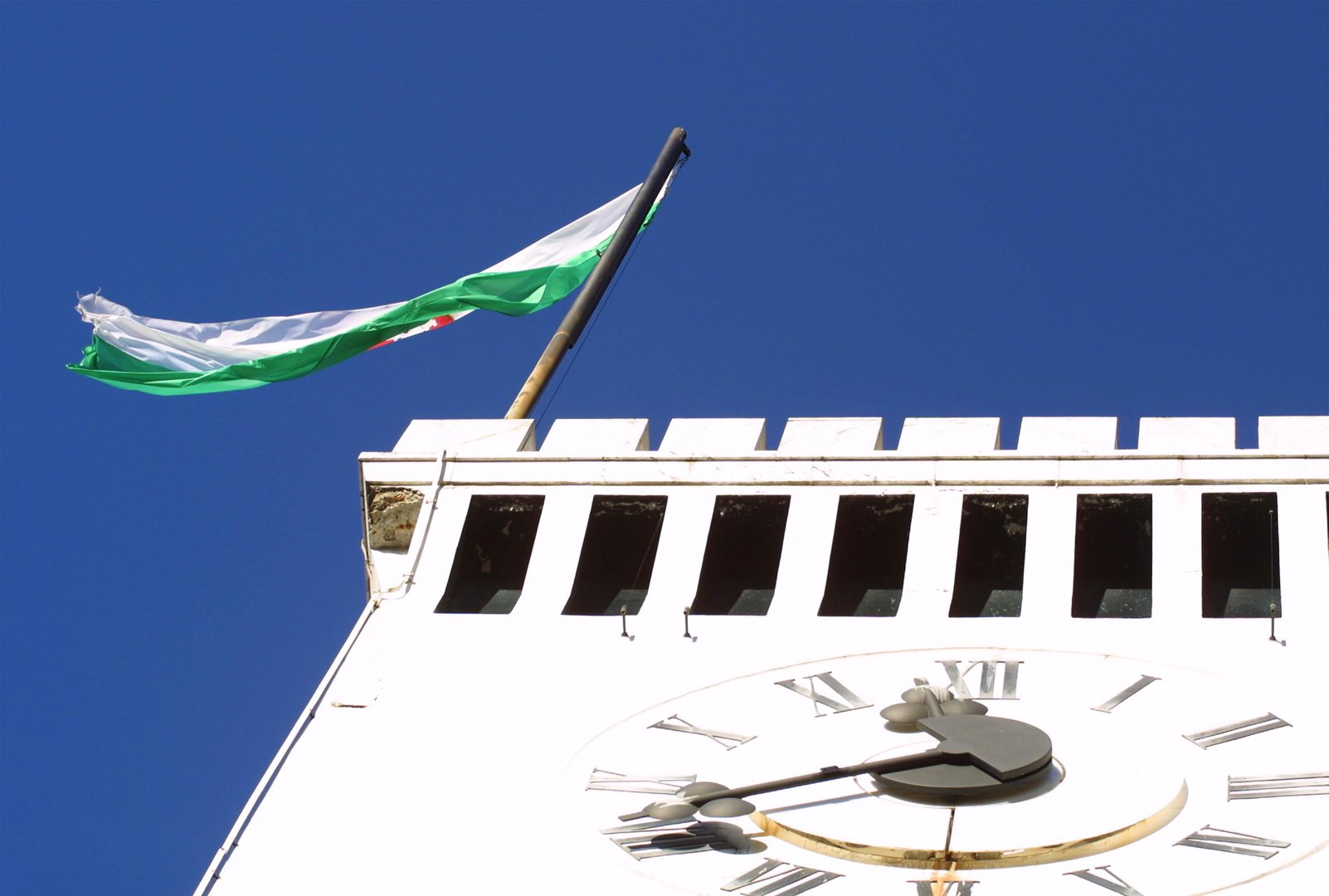 Kam je izginila slovenska zastava na ljubljanskem gradu? - Metropolitan.si