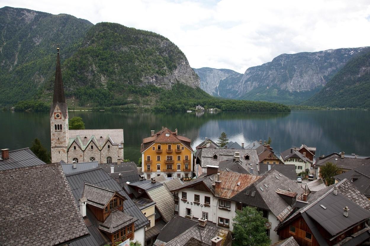 Vsega imajo dovolj: domačini želijo nagnati turiste, blokirali so jim ...