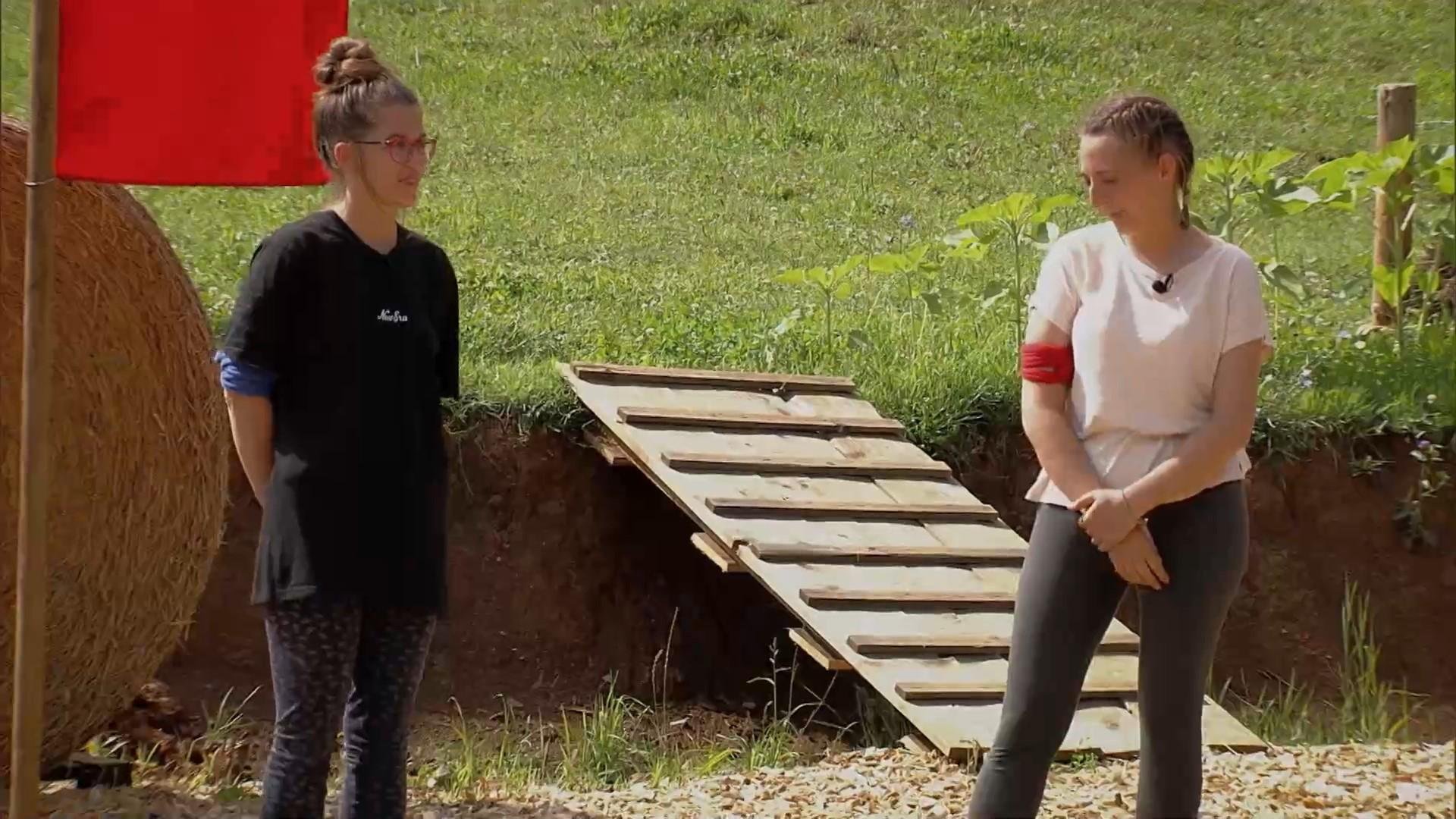 Kmetija: Kakšna je resnica o nenadnem slabem počutju Klare ...