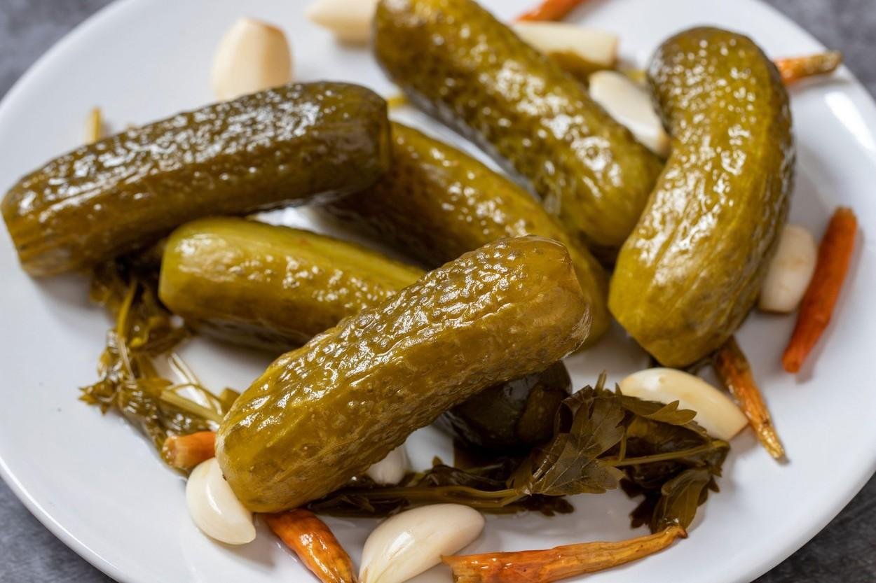Ste kupili te kisle kumarice? Takoj jih vrnite, sestavina v njih lahko ...