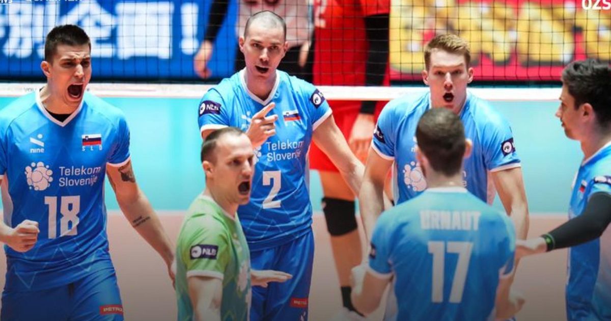 Slovenski odbojkarji s sklonjenimi glavami: nastop na olimpijskih igrah se jim vedno bolj izmika ...