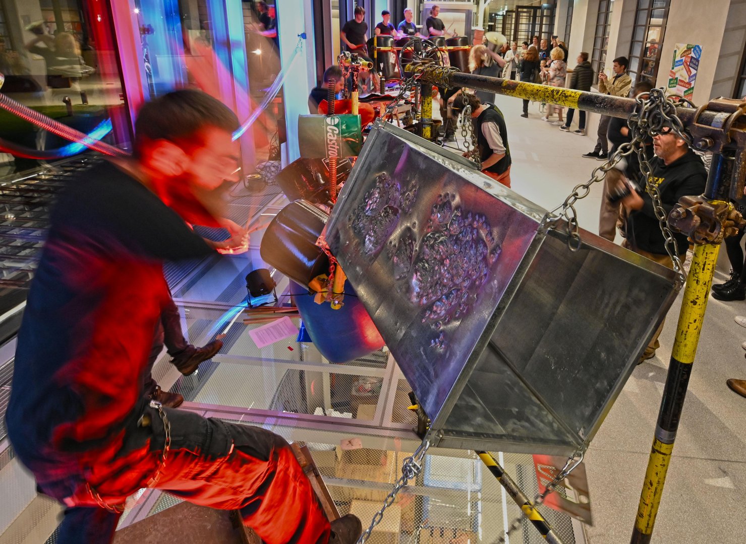 Center Rog: med željo po ustvarjanju in ideološkim bojem - Metropolitan.si