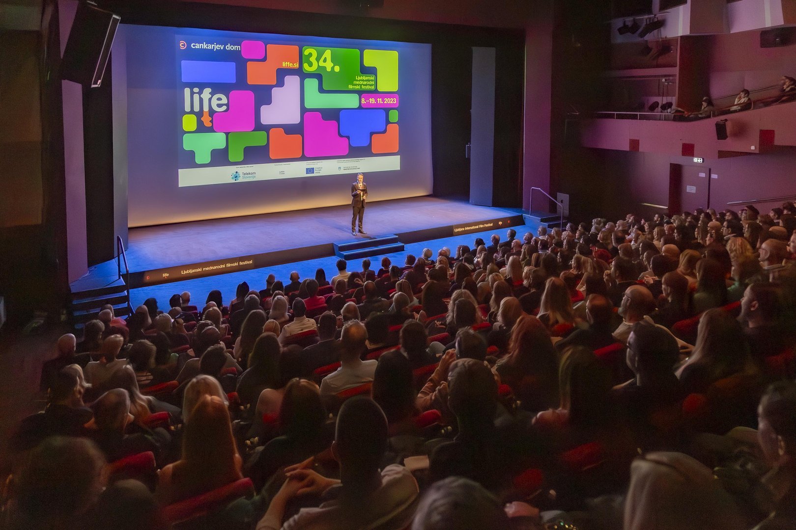 Stoječe ovacije na odprtju Liffa: film razkril varovano skrivnost o ...