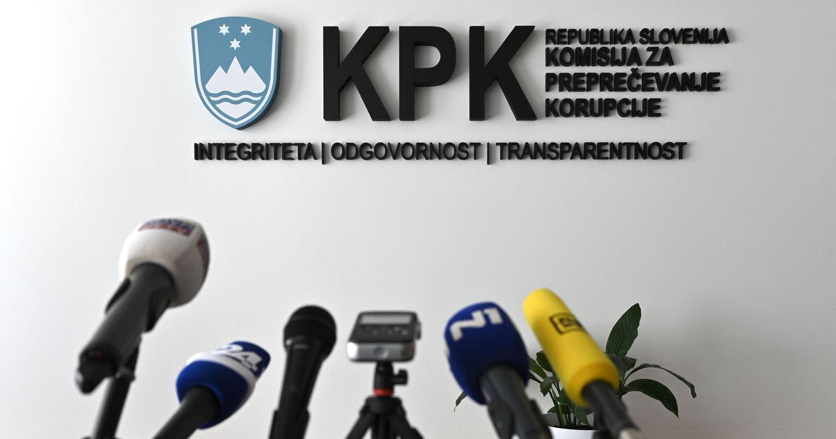 Tanja Fajon, Boštjan Poklukar in številni drugi ministri prejeli opomin KPK - Metropolitan.si