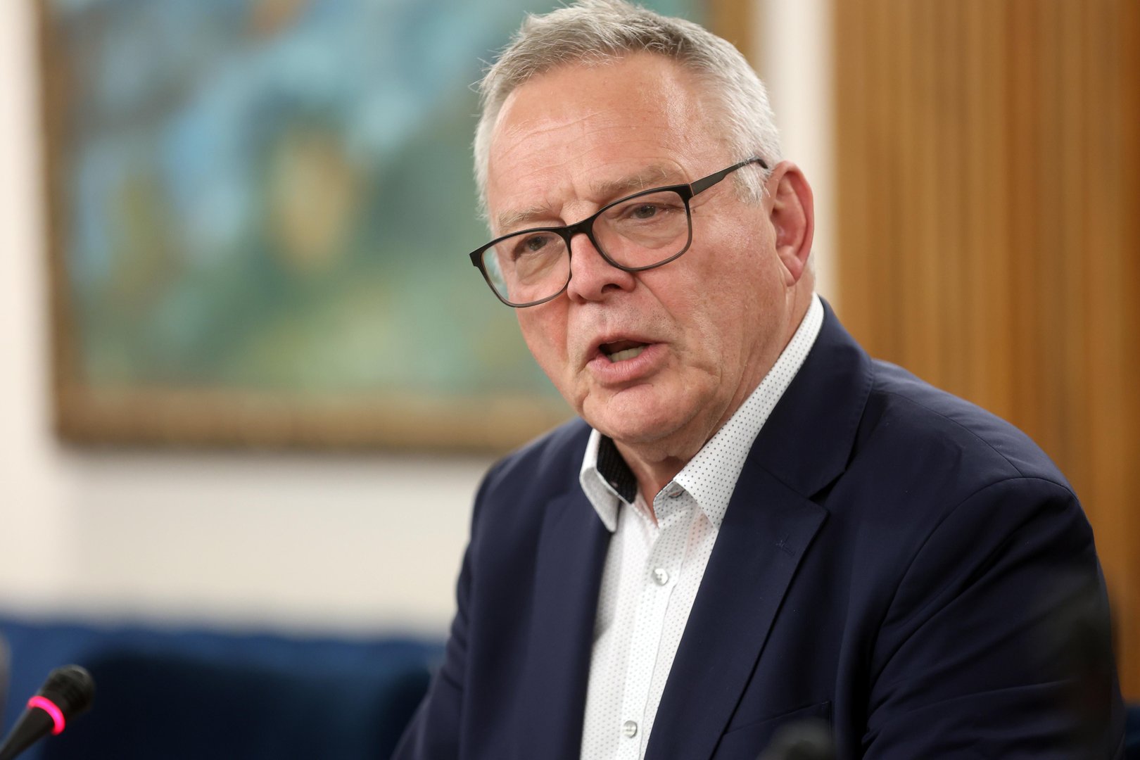 Kandidat za ministra za naravne vire in prostor Jože Novak: "Do vode se bomo morali začeti ...