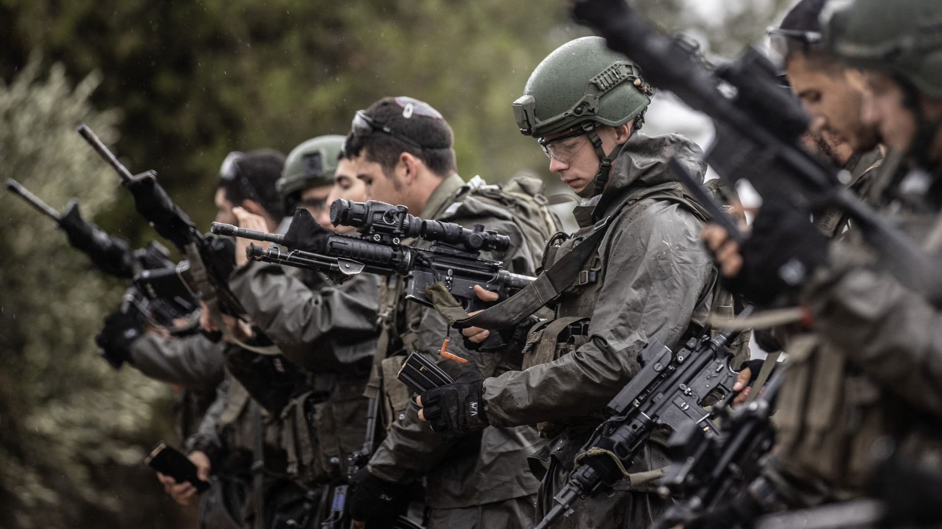 Slovenska podjetja bi v Izrael izvažala orožje: na Morsu so odločili ...