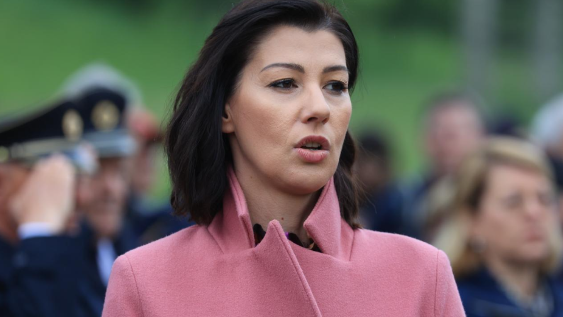 SDS z interpelacijo proti Dominiki Švarc Pipan: "Če bi ta vlada in ...