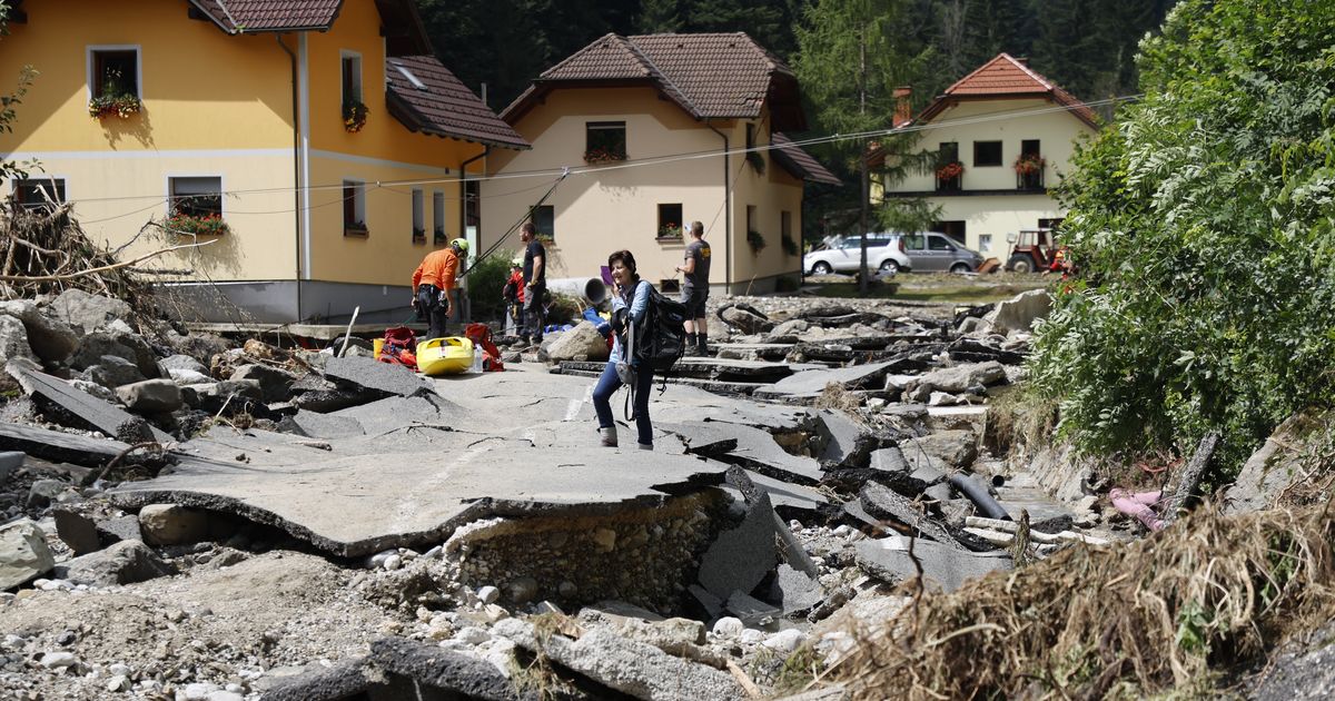 Izdan prvi paket odločb za povrnitev škode v poplavah: kdo je upravičen ...