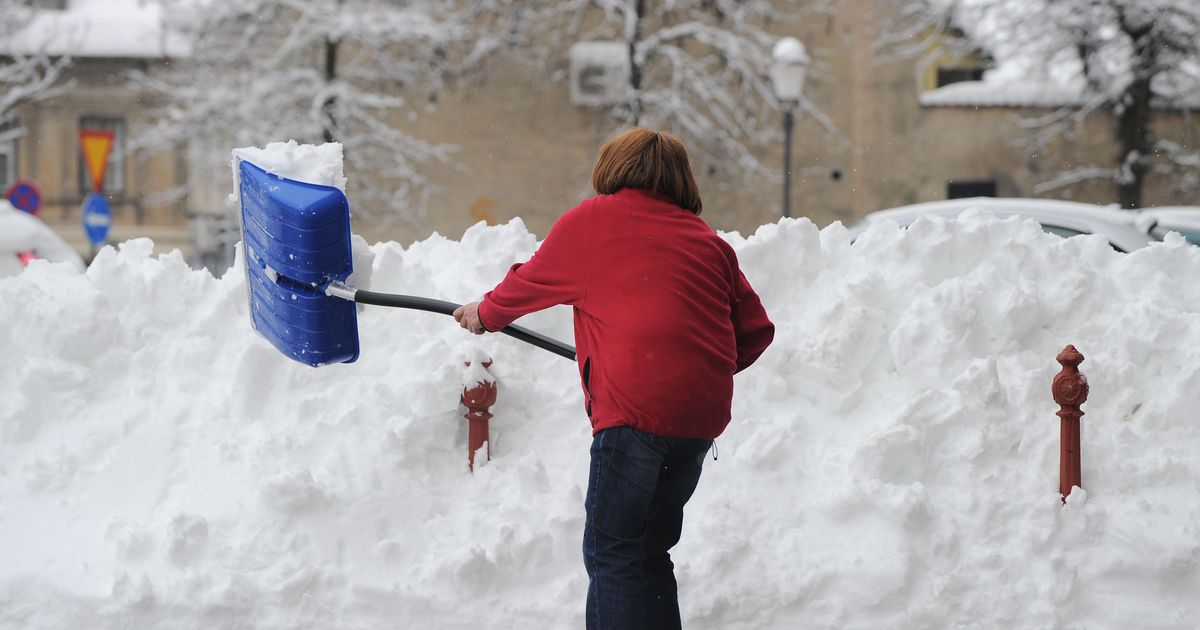 Vremenoslovci opozarjajo: pripravite lopate, prihaja sneg - Vreme ...