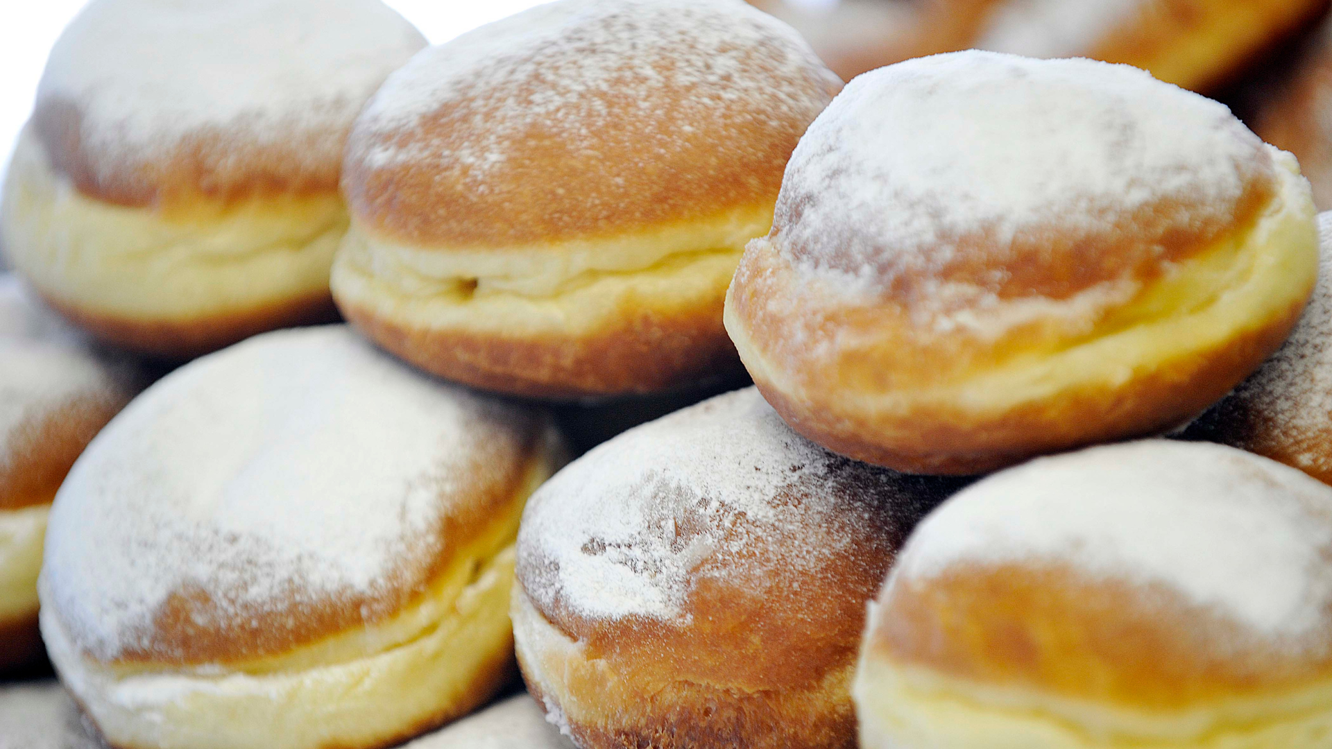 Najboljši krof v Sloveniji? Odkrijte, kje so spekli zmagovalca leta ...