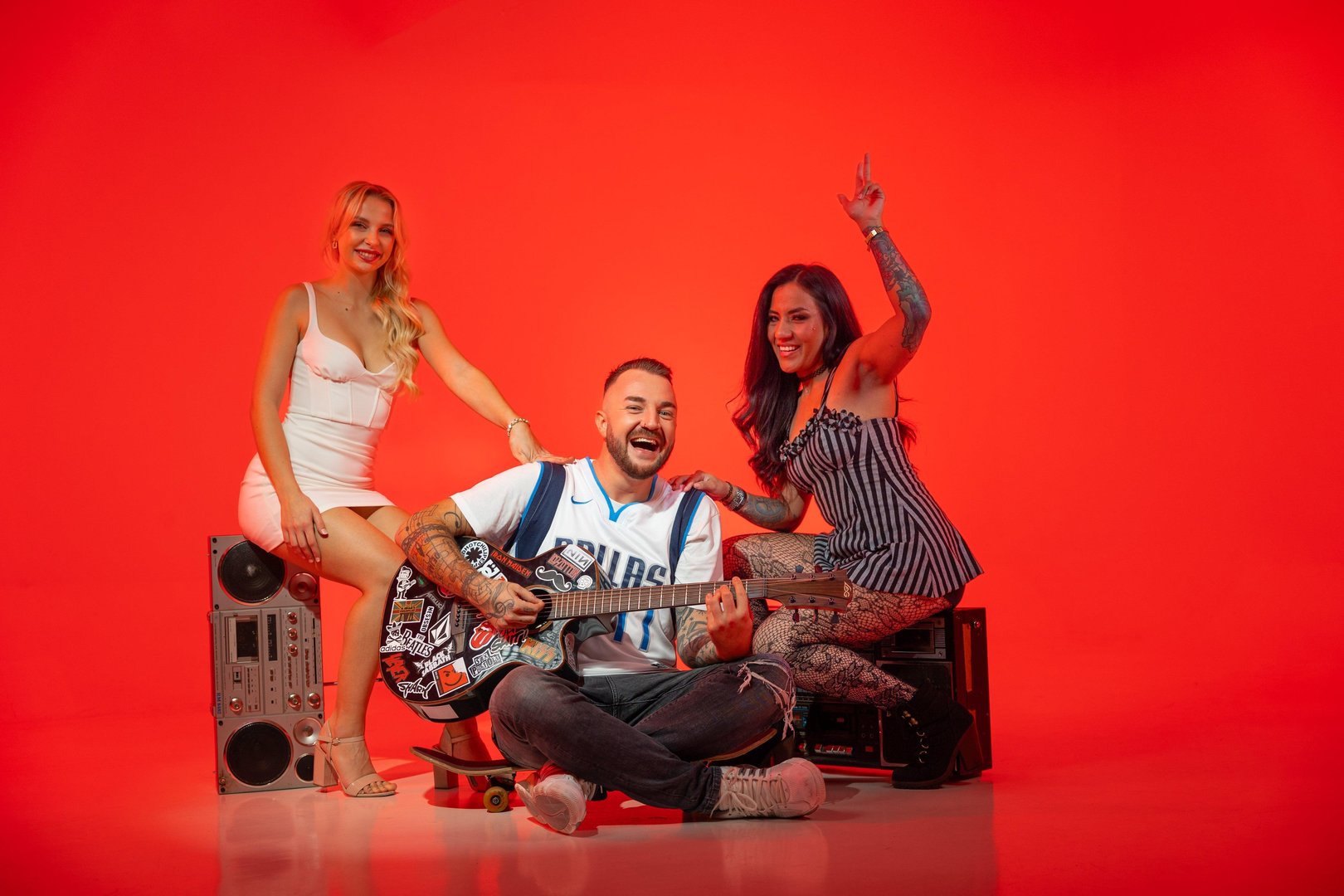 Dejan Dogaja ob premieri nove skladbe: "Raketa je točno takšna, kot je ...