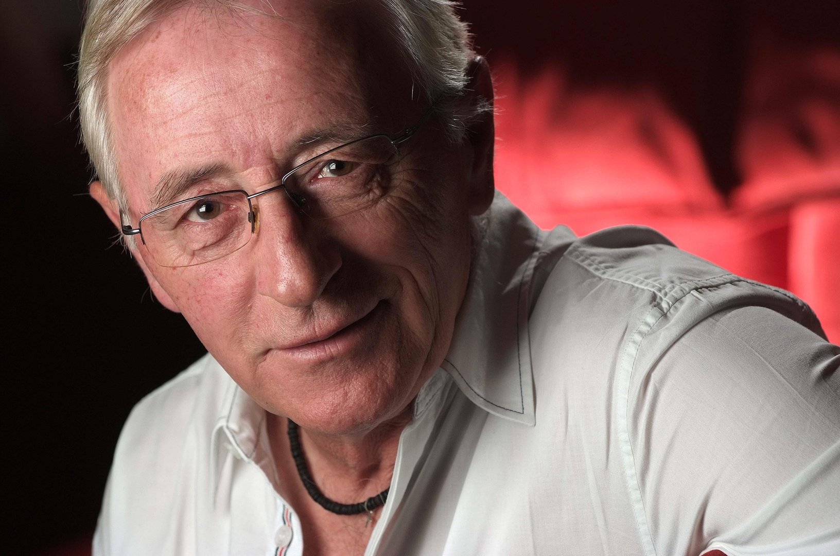 Skoraj šest let od smrti legendarnega Oliverja Dragojevića bo izšla ...