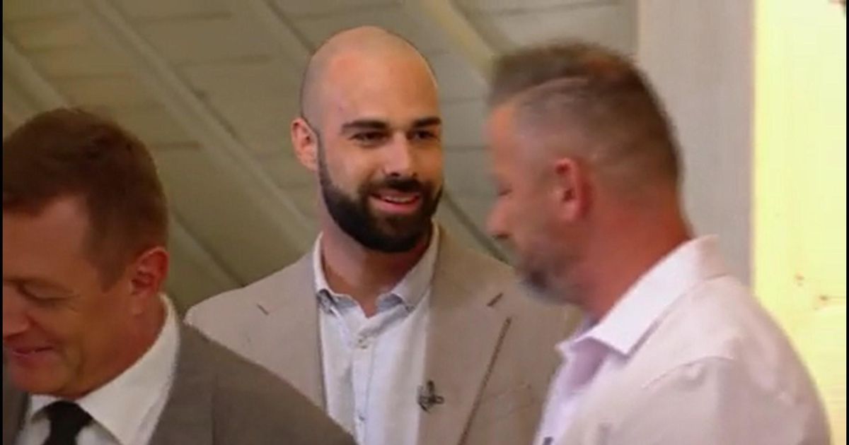 Poroka na prvi pogled: kaj se je v resnici dogajalo s Saro, da je ni ...