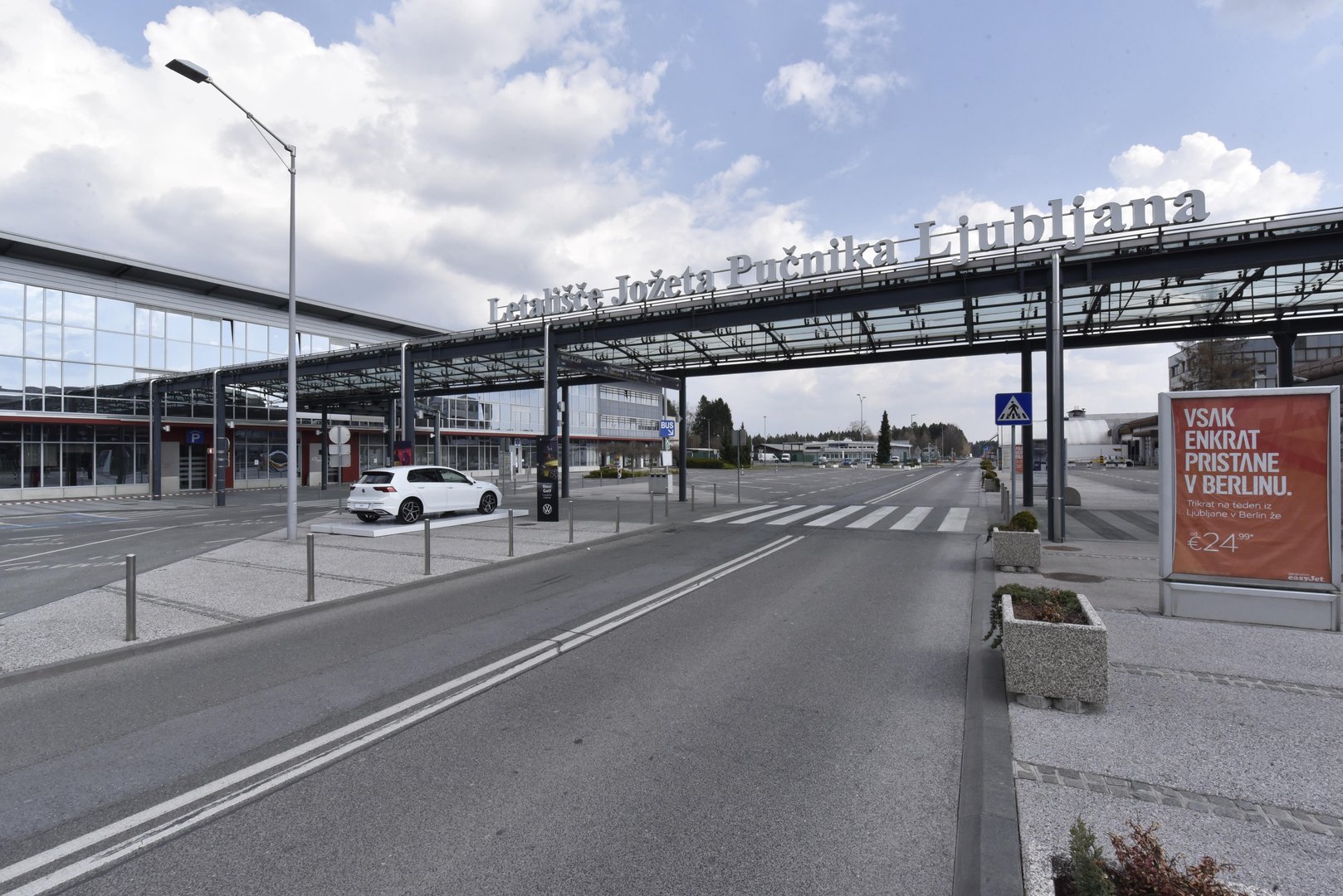 Ljubljansko letališče na tem neslavnem seznamu: med poleti pričakujte ...