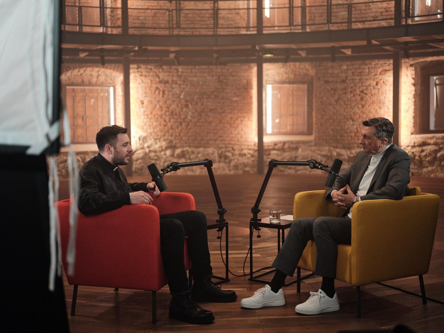 Župnik Martin Golob iskreno o ljubezni - Mastercard® podkast navdiha ...