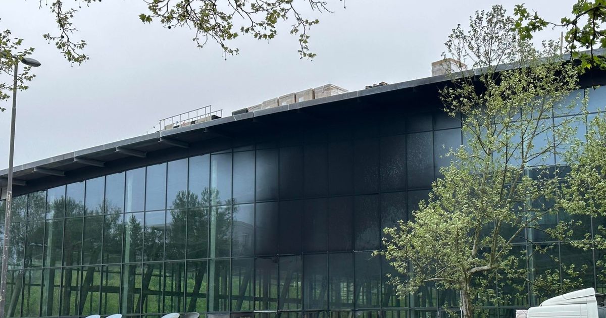 Policija preiskuje okoliščine nočnega požara na gradbišču bazena ...