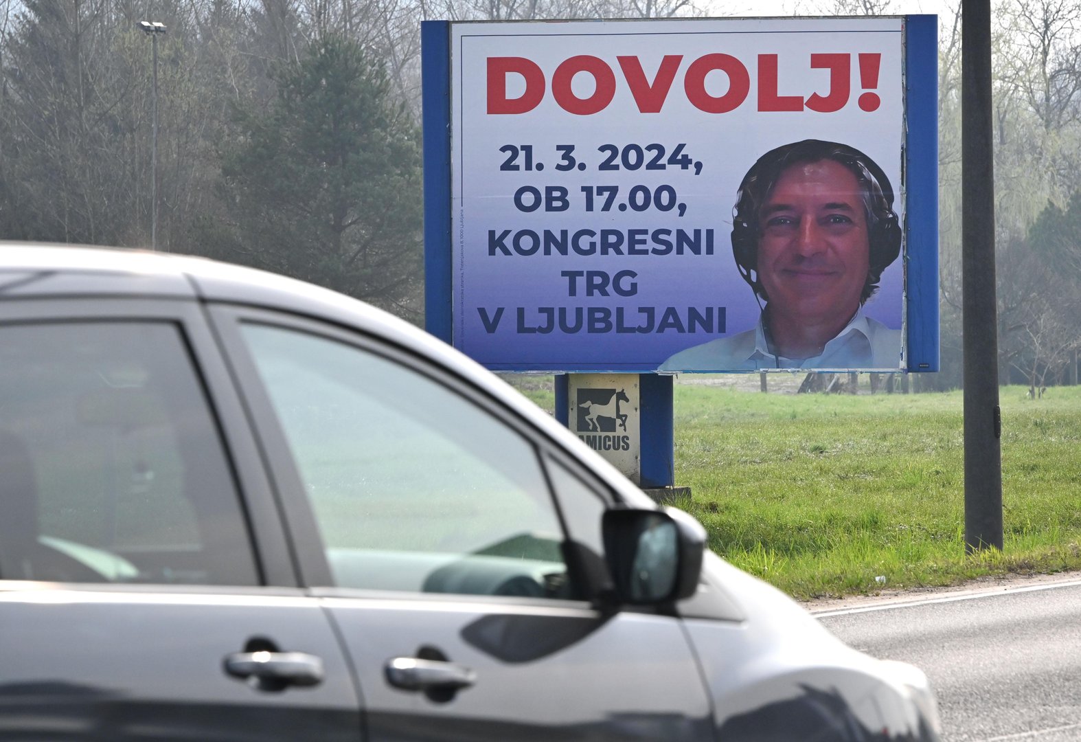 Ko se poljubita Janša in Janković: pozor, tudi vi lahko nekega dne brez ...